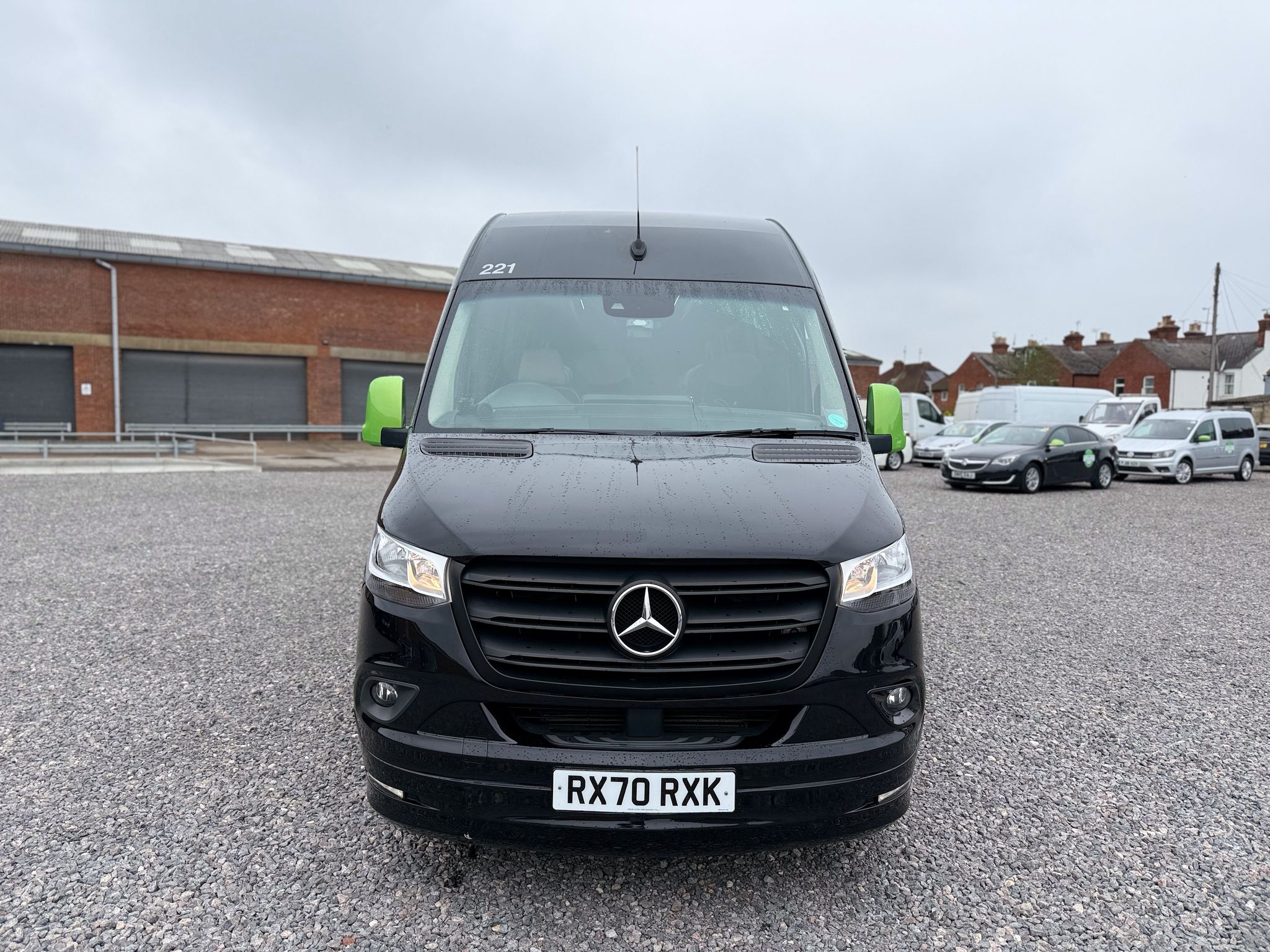 Mercedes-Benz Sprinter 22 Seater - Green Metro Coaches